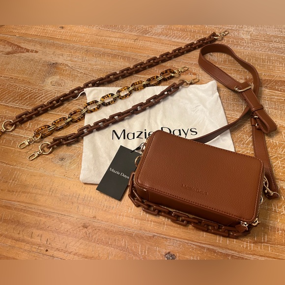 mazie days | Bags | Nwt Mazie Day The Millie Crossbody Bag Waccessories ...